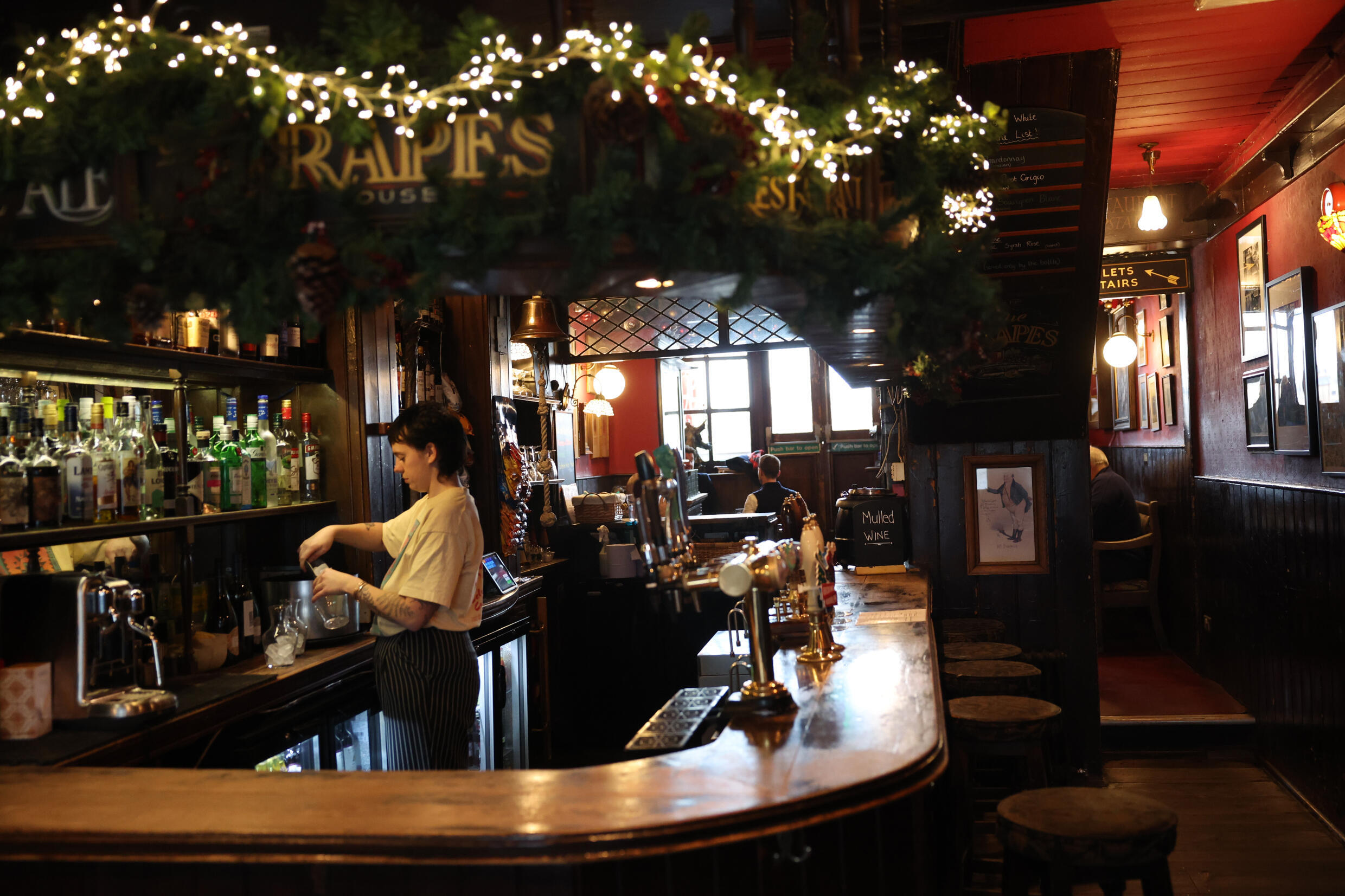 El "pub", un símbolo británico que se ve cada vez menos