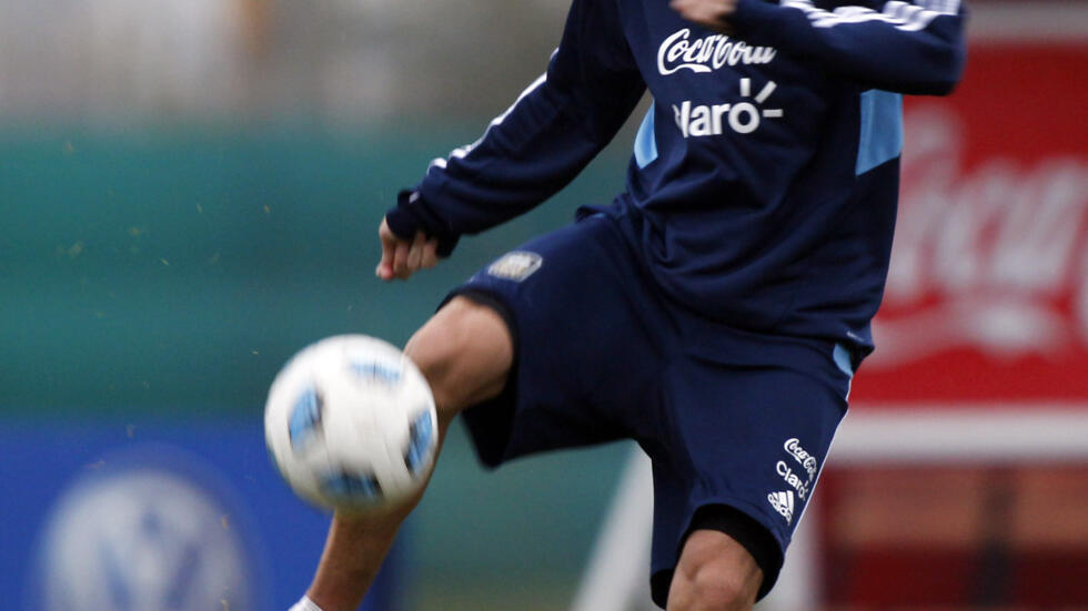 Football: La star argentine Pastore au PSG, record de la Ligue 1