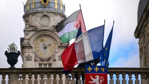 France's Bayrou puts debt decision to lawmakers, risking fall of government