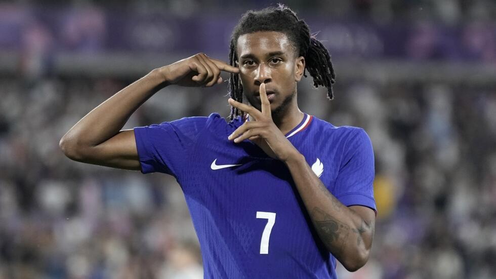 Football: Michael Olise convoqué pour la première fois avec l'équipe de ...