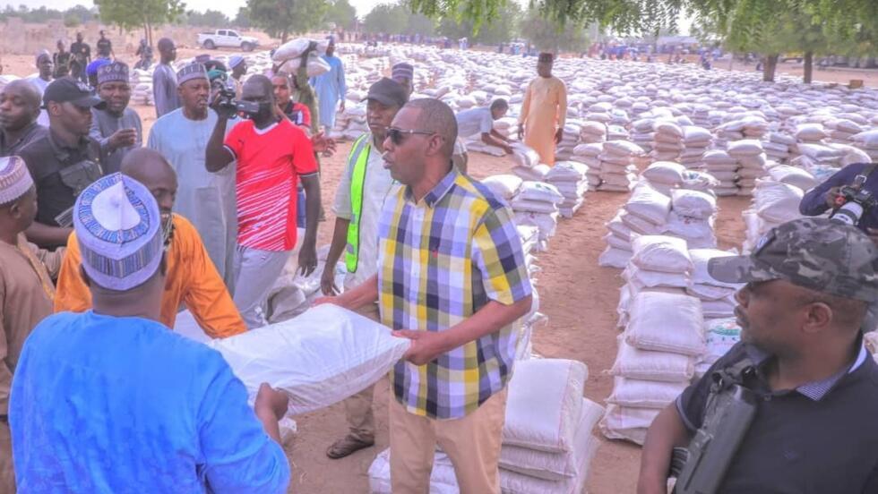 Dole ta sanya mu raba tallafin abinci ga jama'ar mu - Zulum