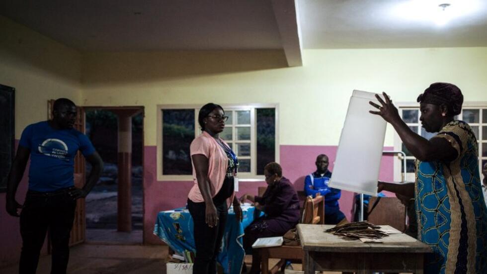 Cameroun: du vote à l'annonce, le circuit des résultats de la ...