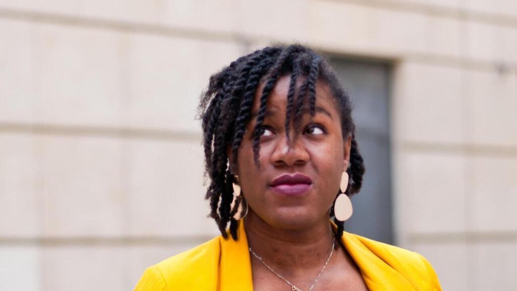 Laura Nsafou, une voix afroféministe au Salon du Livre et de la Presse Jeunesse - Invité culture ...