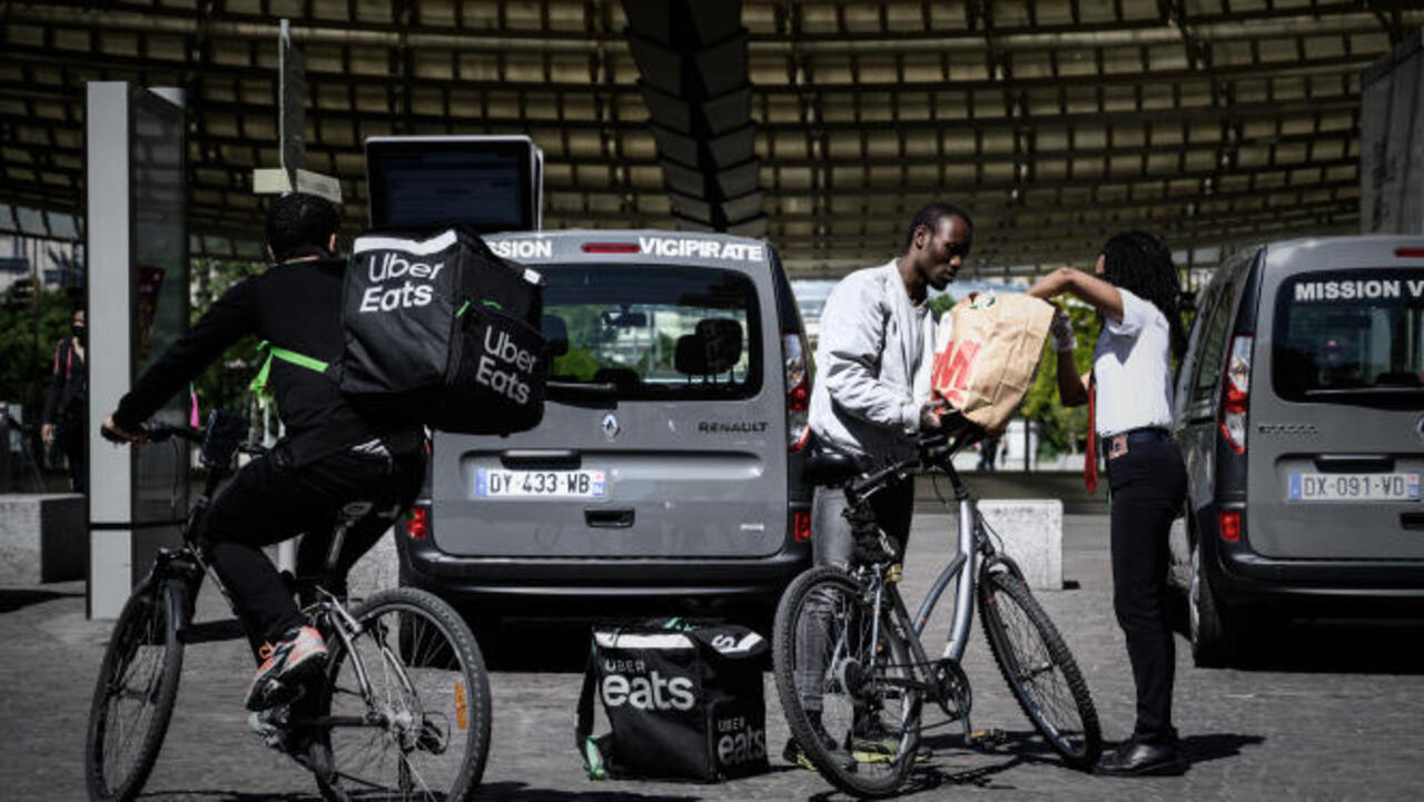 Food delivery workers demand 'respect, dignity' at Paris protest ...