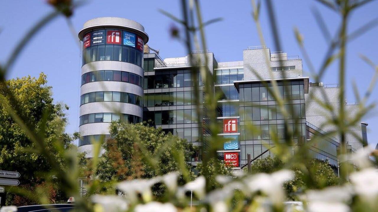 RFI Brasil completa 40 anos com 180 rádios parceiras - Reportagem