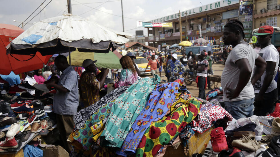 Cameroun: pour les consommateurs, une rentrée scolaire sous la pression ...