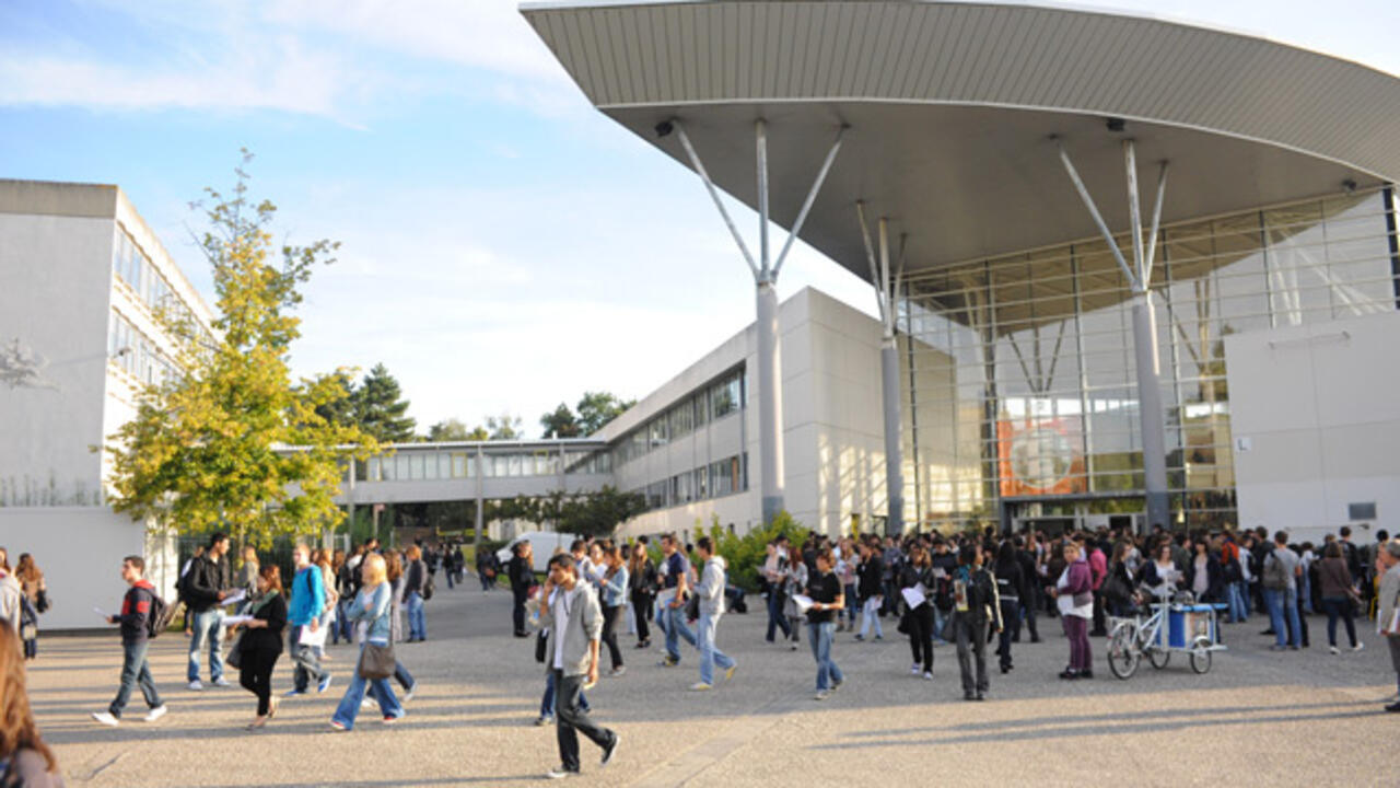 Les étudiants du campus de Rennes - Carte d'électeurs