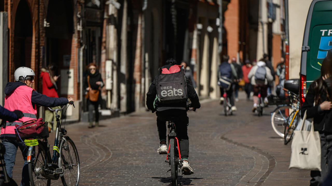 Uber Eats delivery riders slam 'insufficient' pay raise