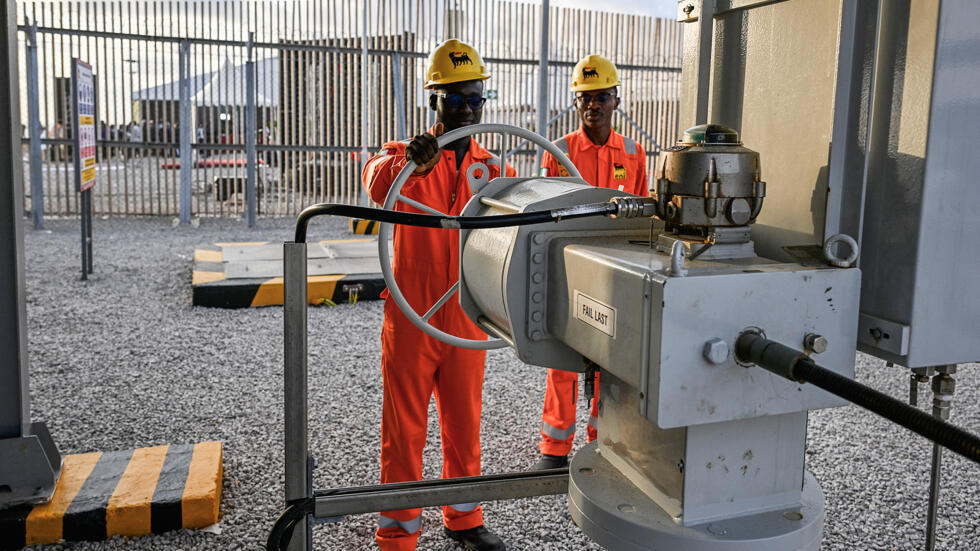 Côte d’Ivoire: les entreprises ENI et Petroci célèbrent le démarrage du champ d’hydrocarbures ...