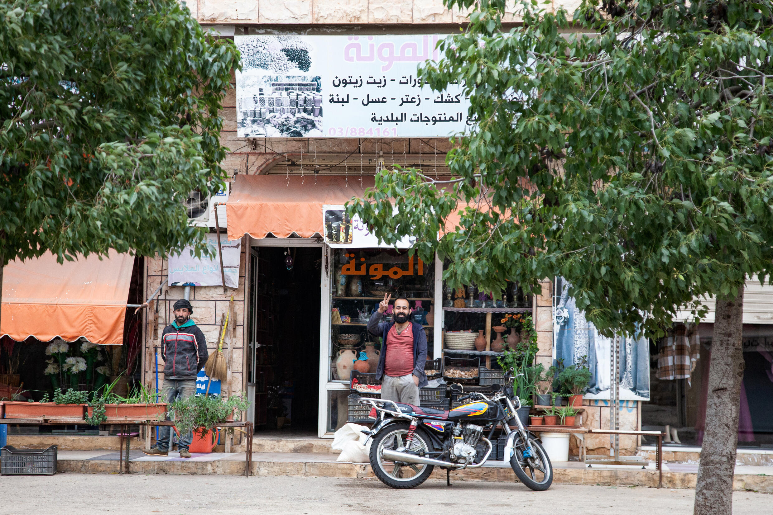 South Lebanon small businesses defy Israeli bombs to stay open