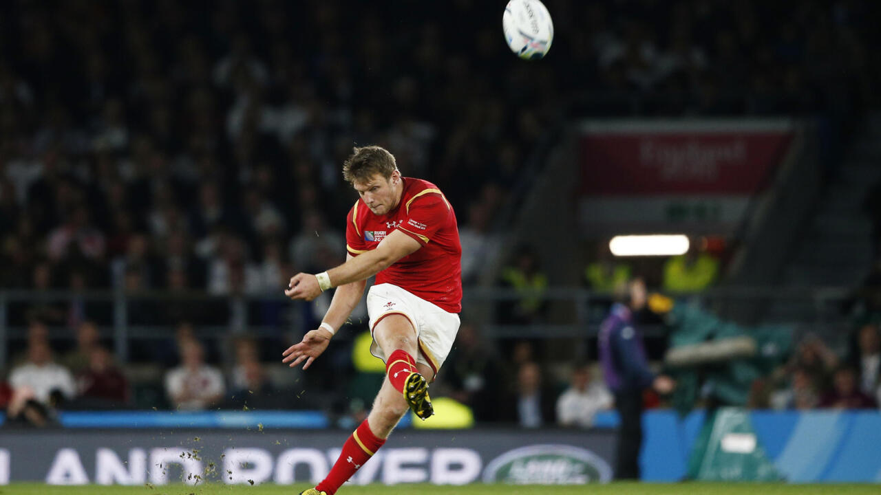 Sensational win for Wales over England at Twickenham