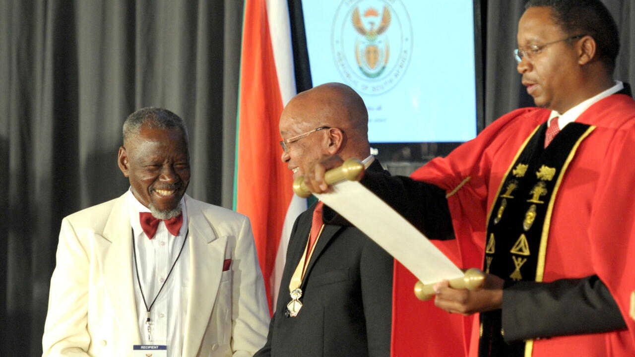 Sam Nzima, le photographe oublié du soulèvement de Soweto - RFI