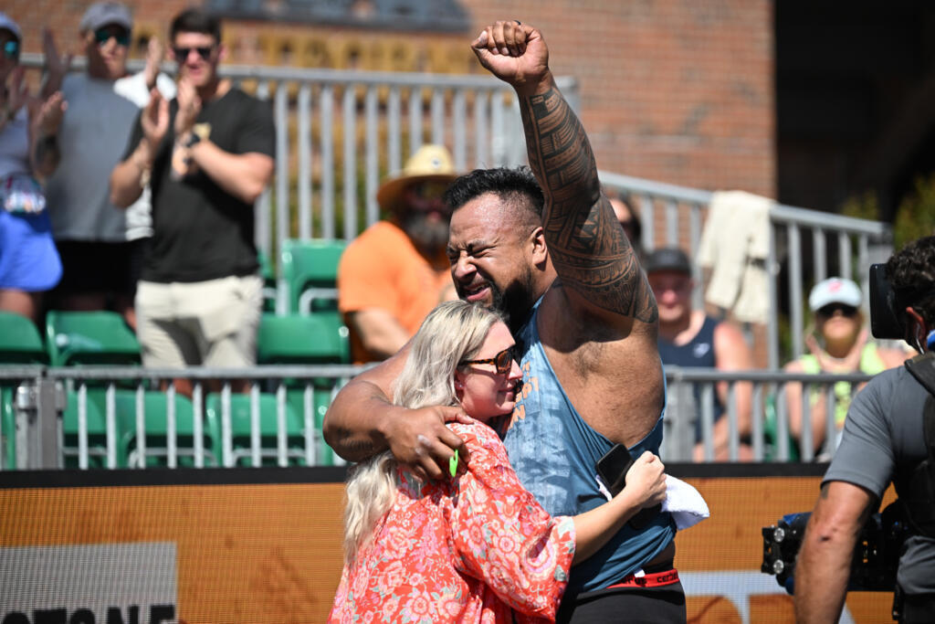 Des «gentils géants»: les hommes les plus forts du monde défient les stéréotypes