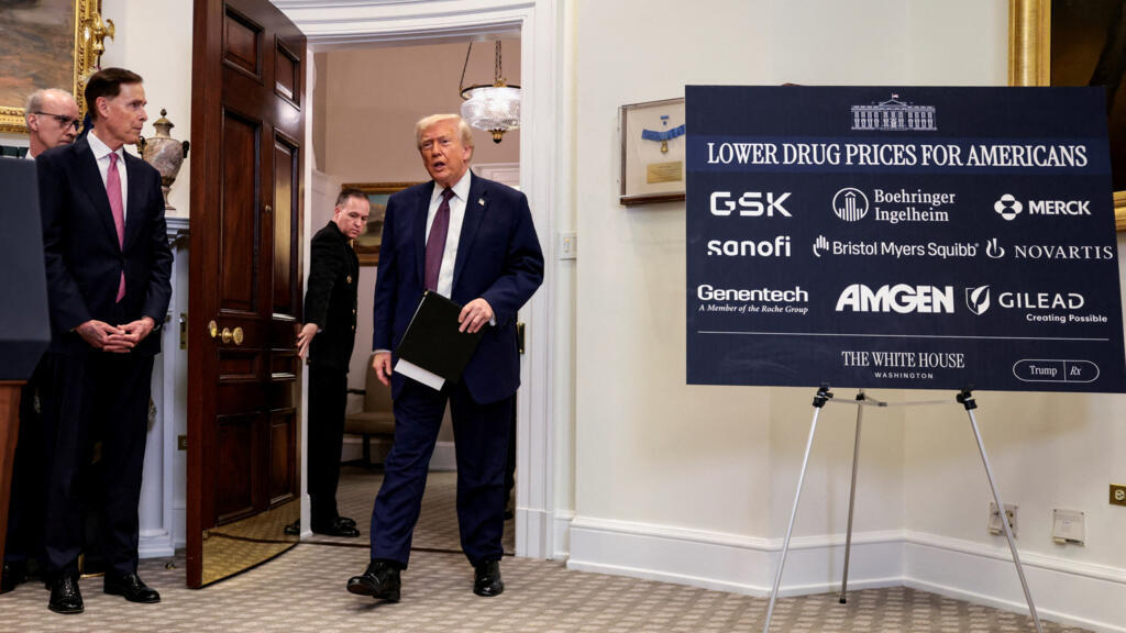 Donald Trump thông báo Hoa Kỳ chuẩn bị « tấn công trên bộ » chống các ...