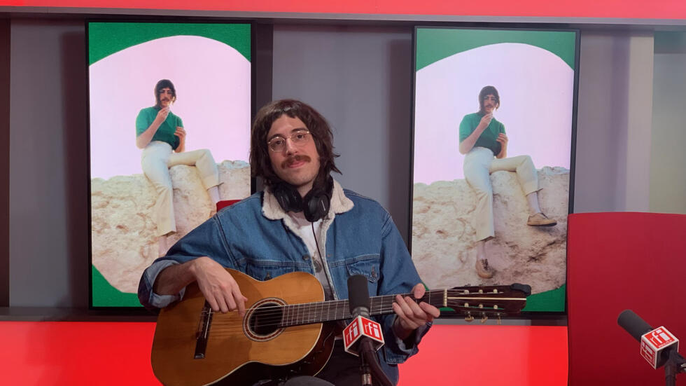 Tim Bernardes apresenta "Mil Coisas Invisíveis" no Trianon - Convidado