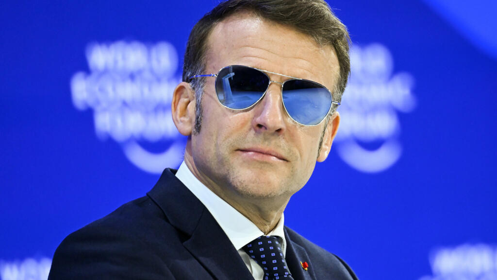 Las gafas de aviador de Macron, entre memes y mensaje a Trump