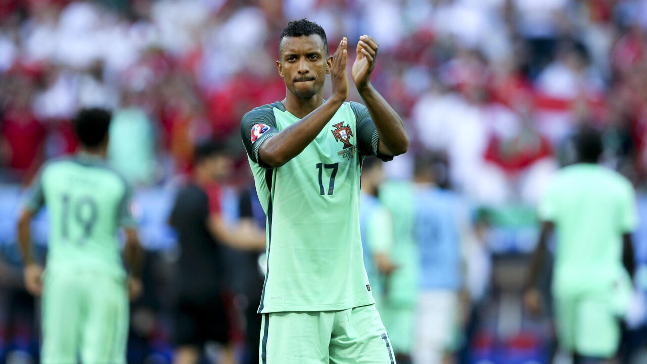 Nani ya sanar da murabus daga kwallon ƙafa bayan shefe shekaru 19 ana ...