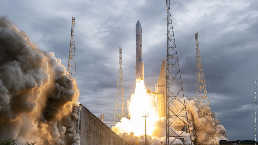 【视频】阿丽亚娜 6 号火箭首次升空 恢复欧洲太空独立地位