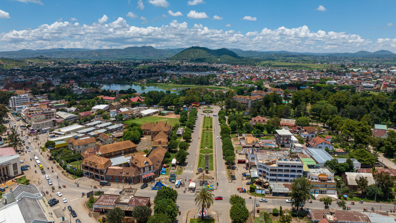 Madagascar: à Antsirabe, le bras de fer électoral complique la mission ...