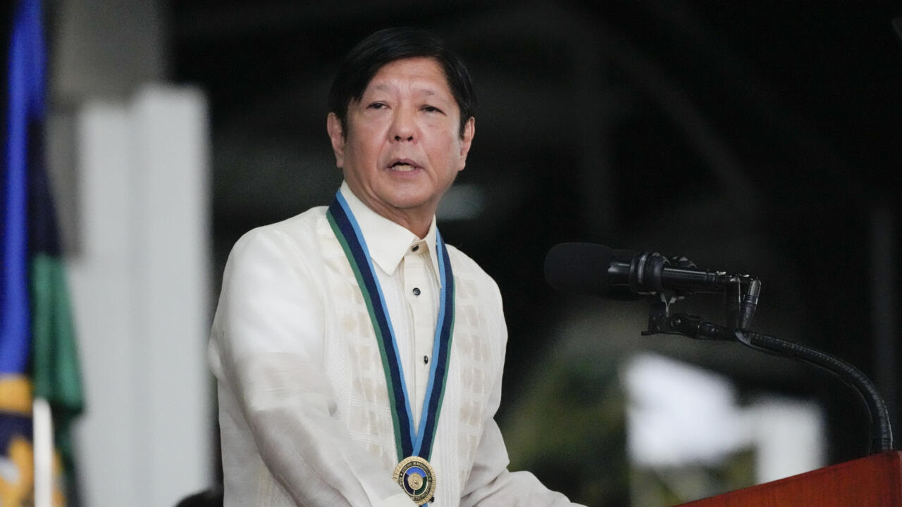 Philippines và Trung Quốc lại cáo buộc nhau gây ra các vụ đụng độ ở ...