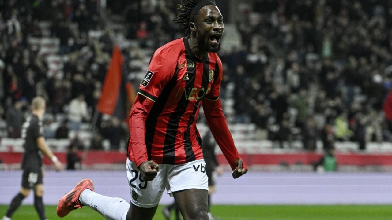 L’international ivoirien Evann Guessand quitte Nice pour Aston Villa - RFI