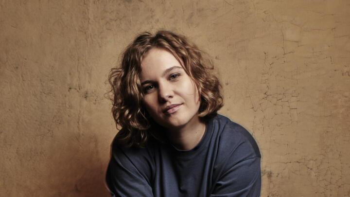 Emma Peters, l'amour et la musique «Tout de suite» - Sur le pont des arts