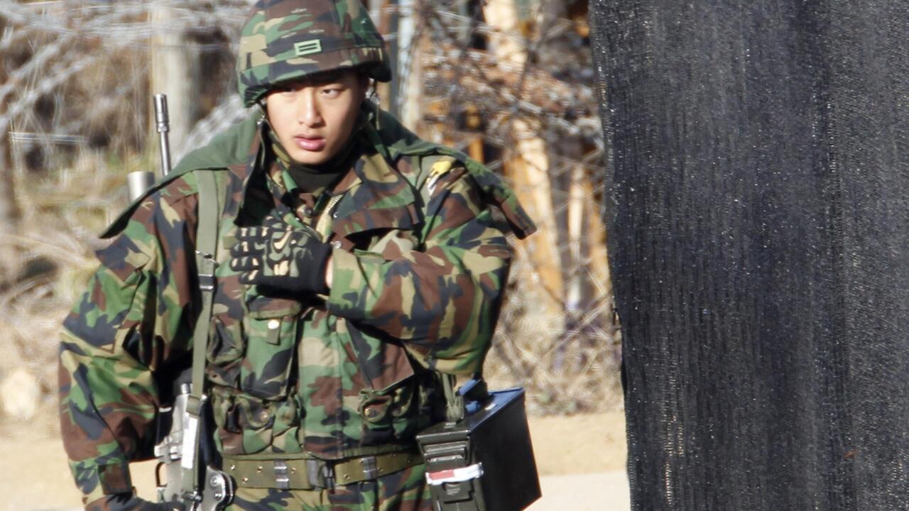 La bandera bélica ondea entre Pyongyang y Seúl