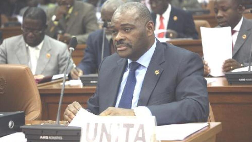 Raul Danda : "Mandato do juiz presidente do T.C. expirou em 2015".