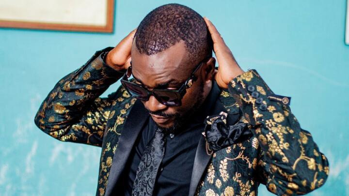 Changu Chako Chako Changu: Historia ya demokrasia na msanii Marin Kidumu kutoka Uvira - Changu ...