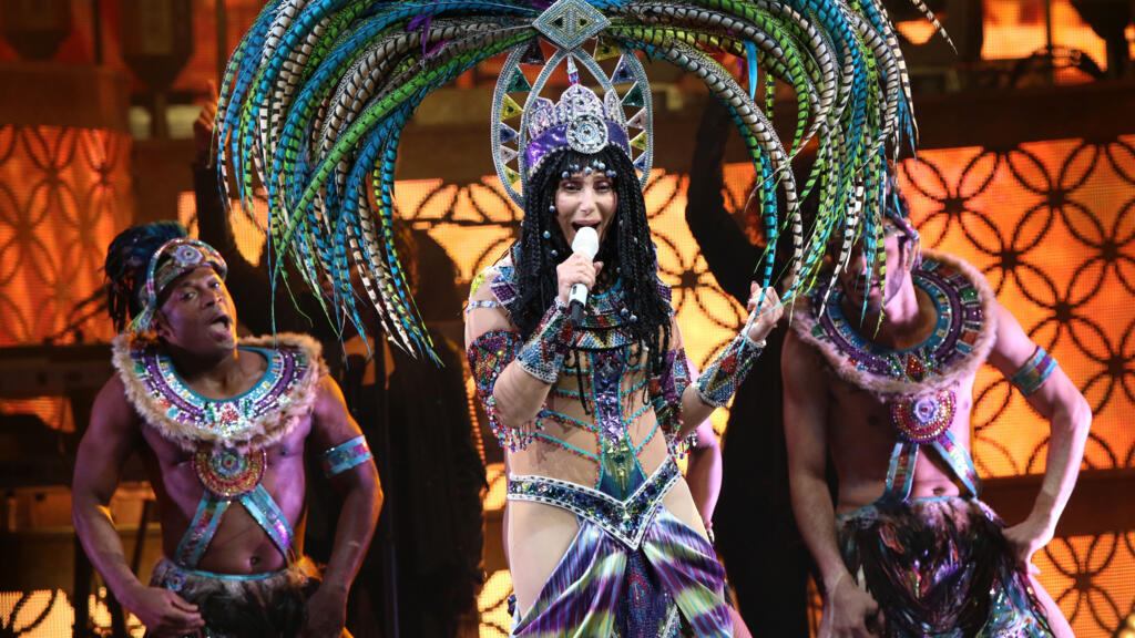 Album mới của nữ ca sỹ Cher theo đuổi phong cách vui nhộn trọn đời ...