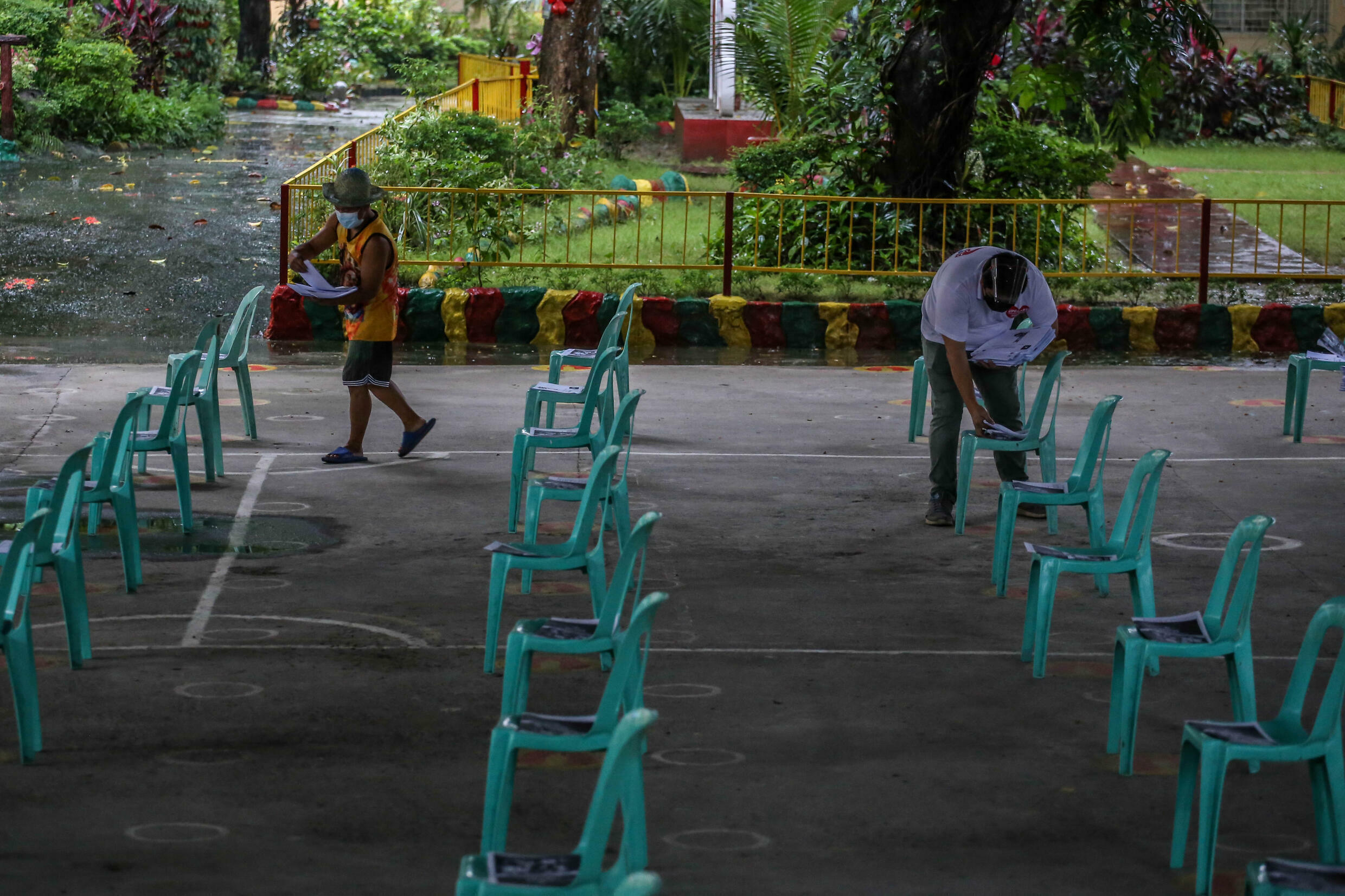Philippines 'learning crisis' as kids face second year of remote ...