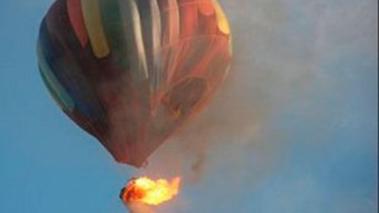 Explosão de balão mata 19 turistas em Luxor