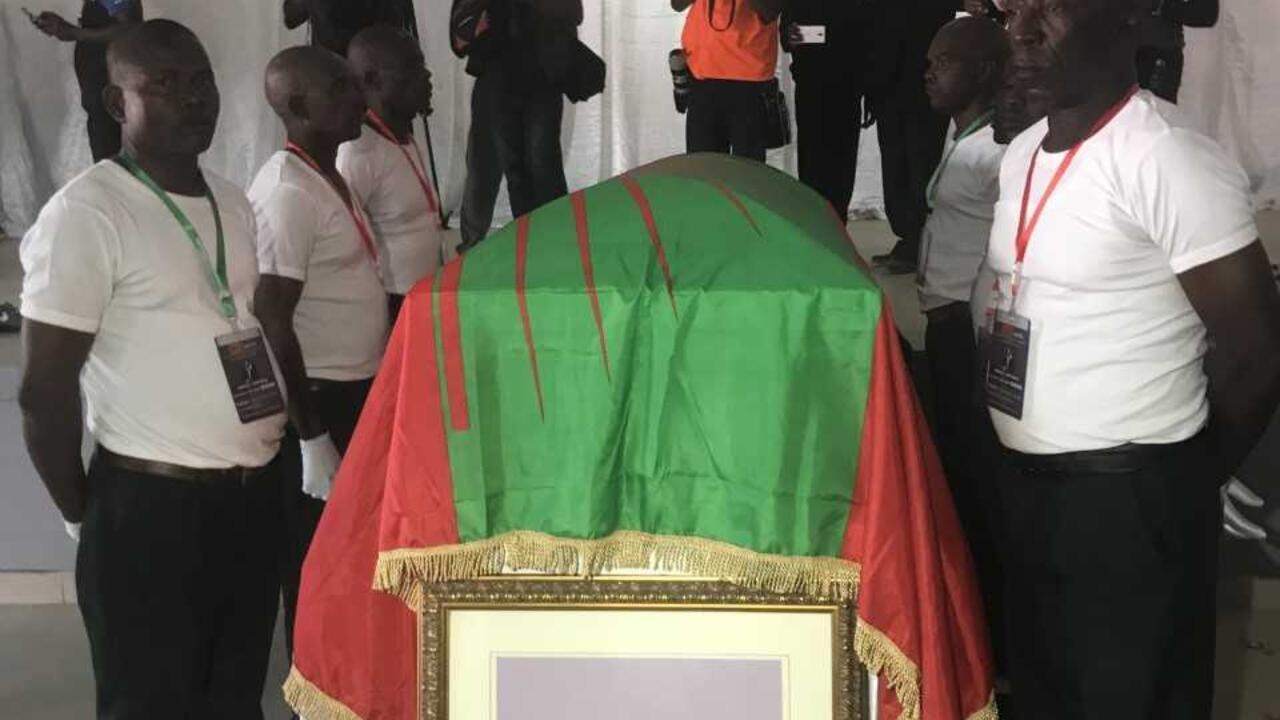 Savimbi é enterrado este sábado na aldeia do Lopitanga - Semana em África