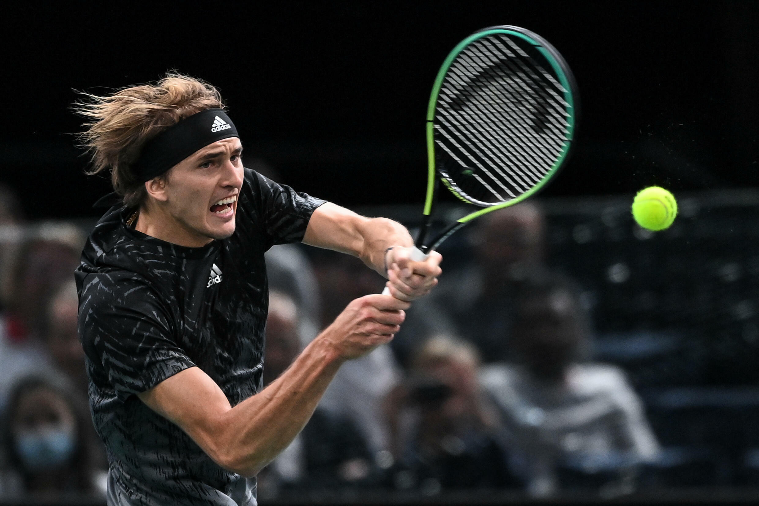 Masters 1000 de Paris: Zverev rejoint Medvedev en demi-finales