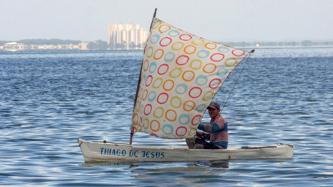 Sailing boats and cycle rickshaws in oil-rich, fuel-light Venezuela ...