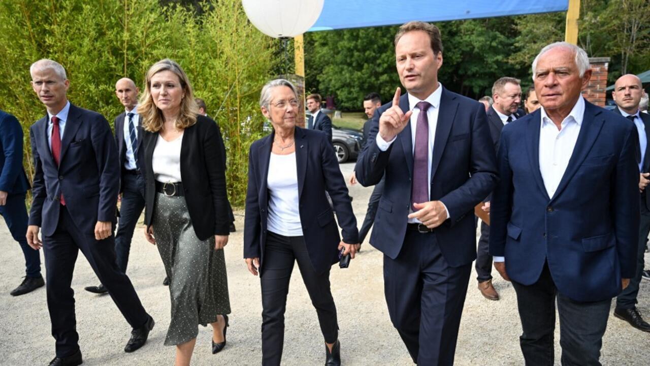 France: le parti Renaissance tiraillé sur le projet de loi immigration