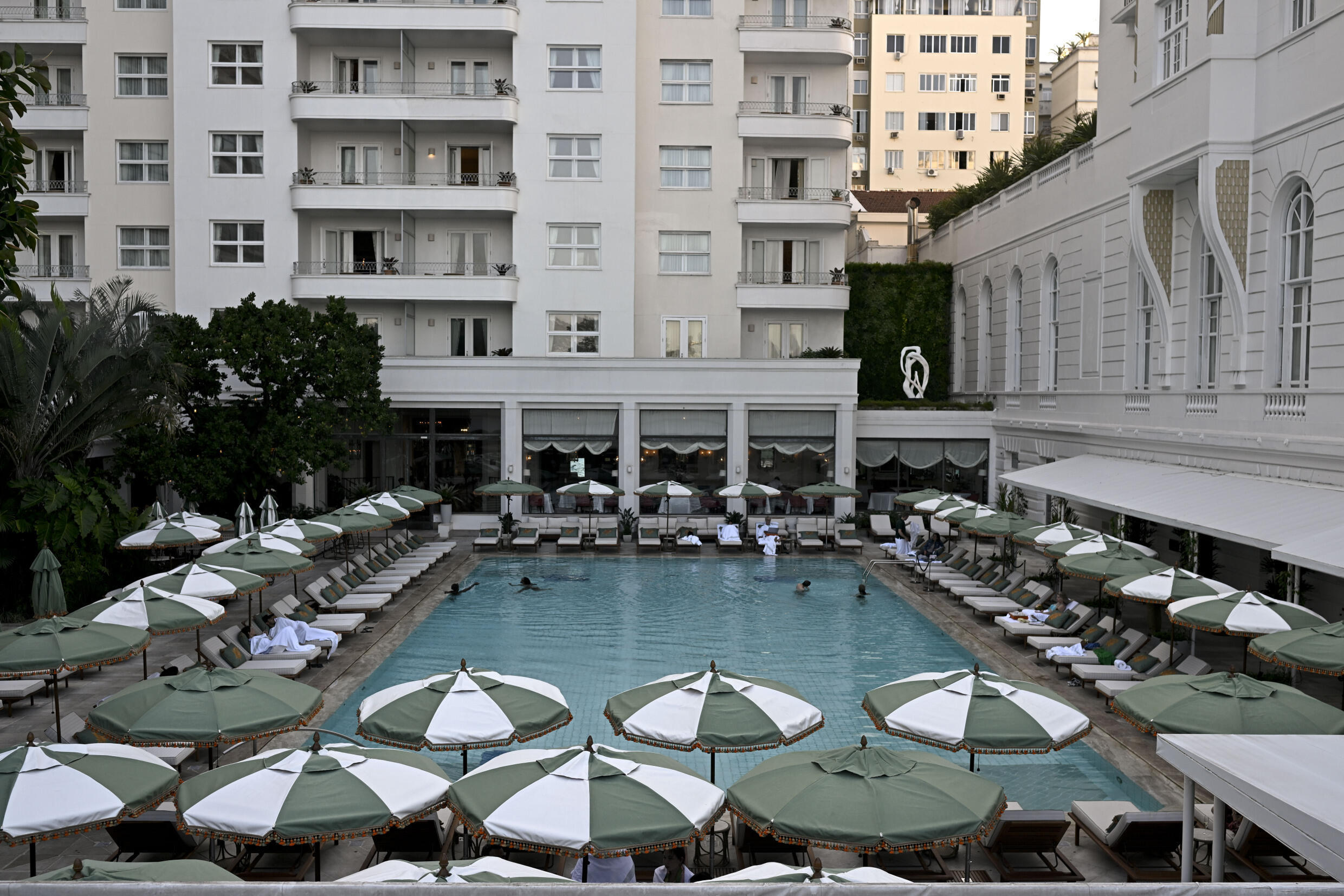 El Copacabana Palace, símbolo del glamur de Río, celebra su centenario