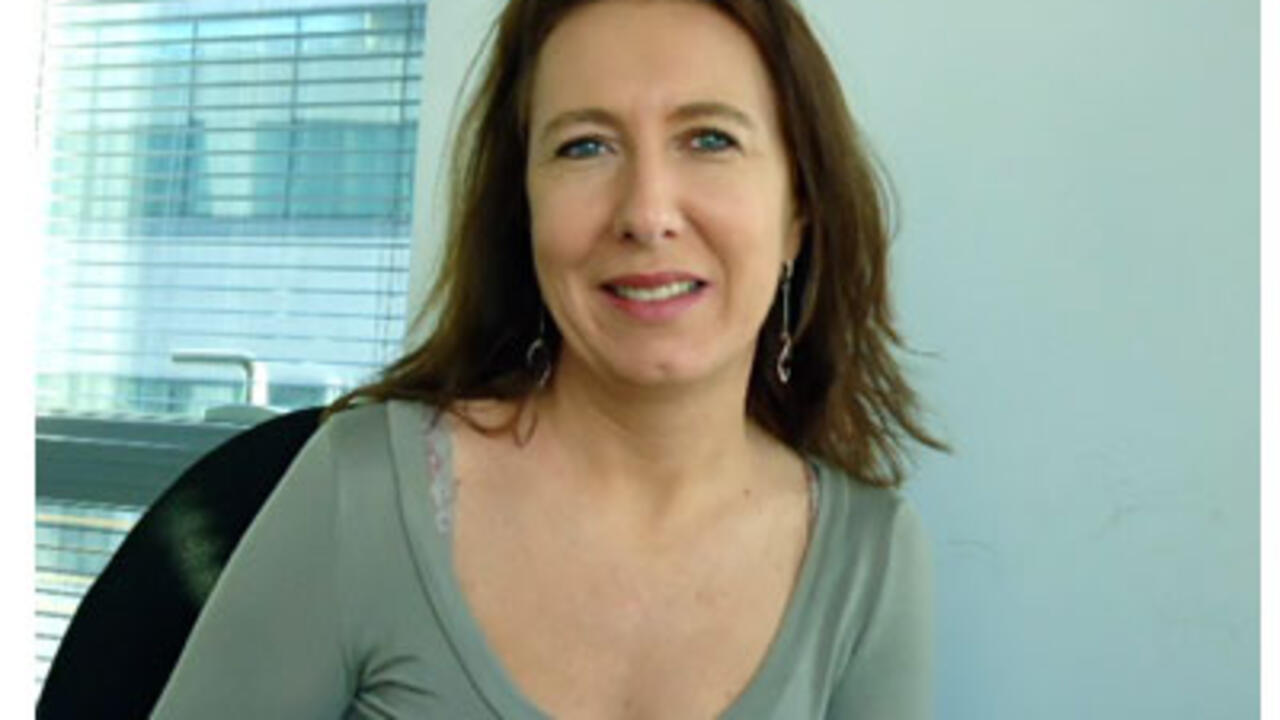 2. Anne Simon - Sur le pont des arts