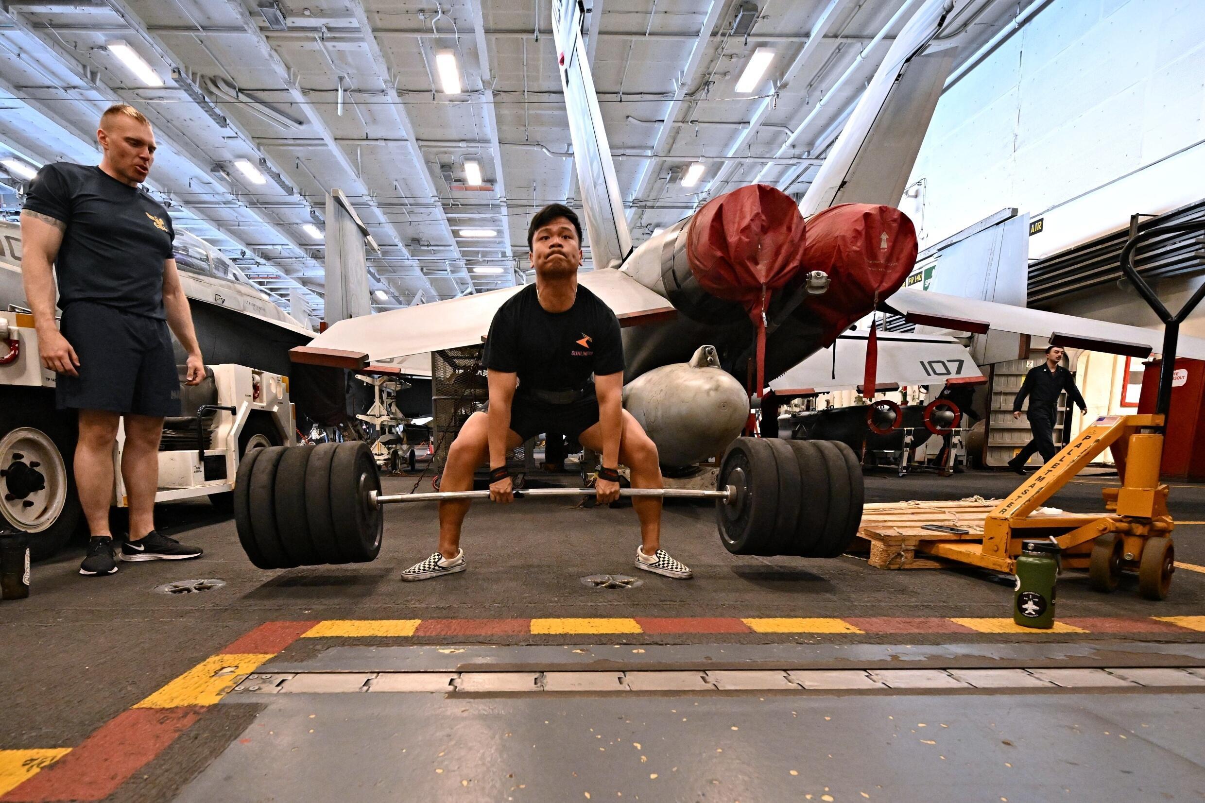 La OTAN exhibe sus músculos en el Méditerráneo