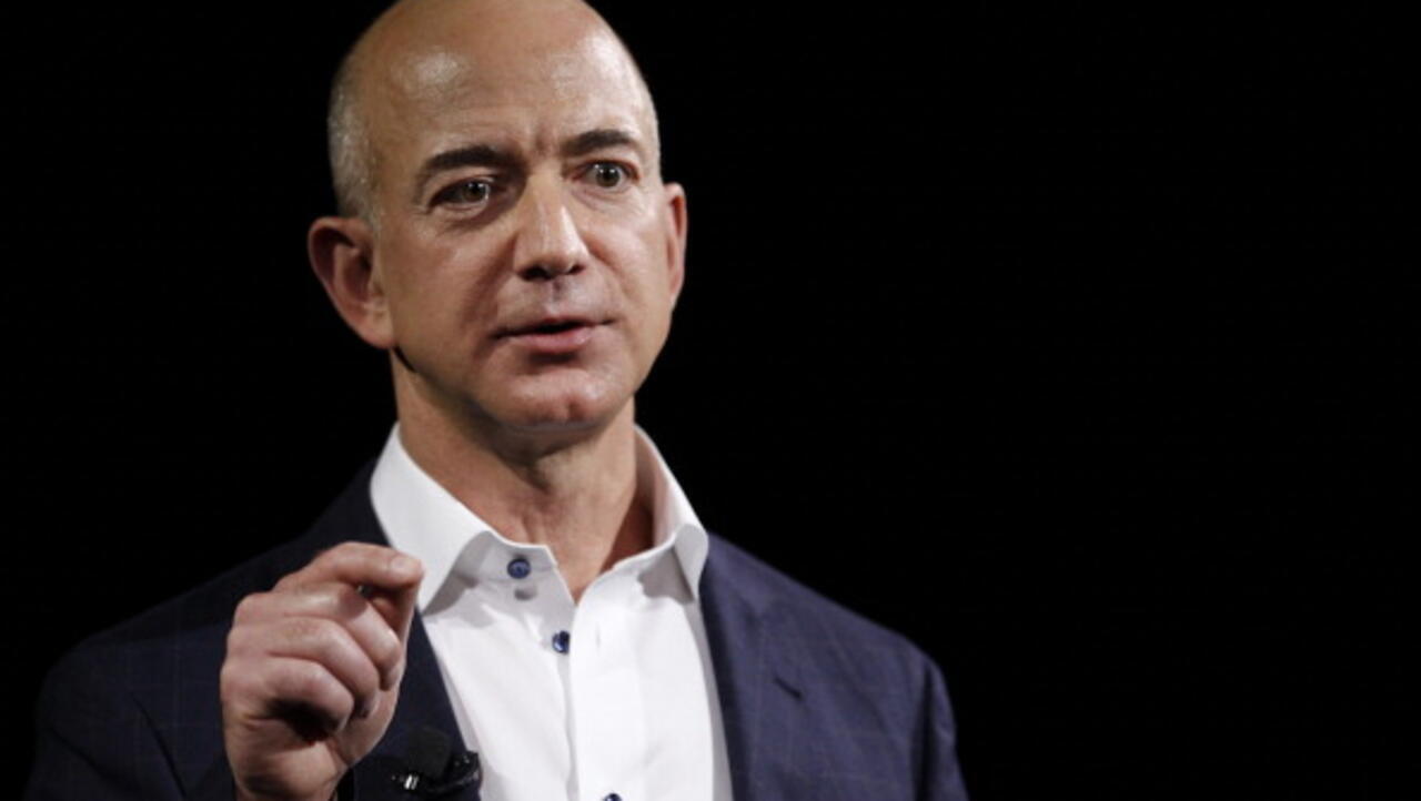 Jeff Bezos, patron d'Amazon et homme le plus riche du monde - Aujourd ...