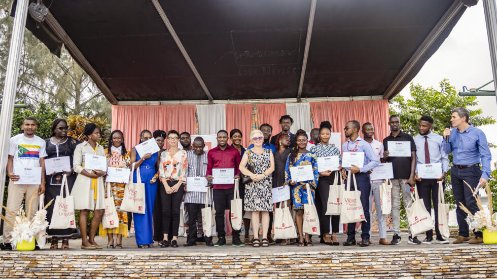 Ko Joseph KAHONGO e Ange Joël AGBLA dañi bursu RFI Ghislaine Dupont et ...