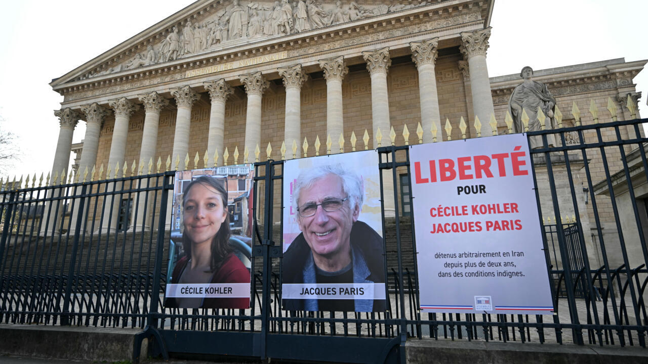 Iranian court sentences two French nationals to 31 and 32 years for spying