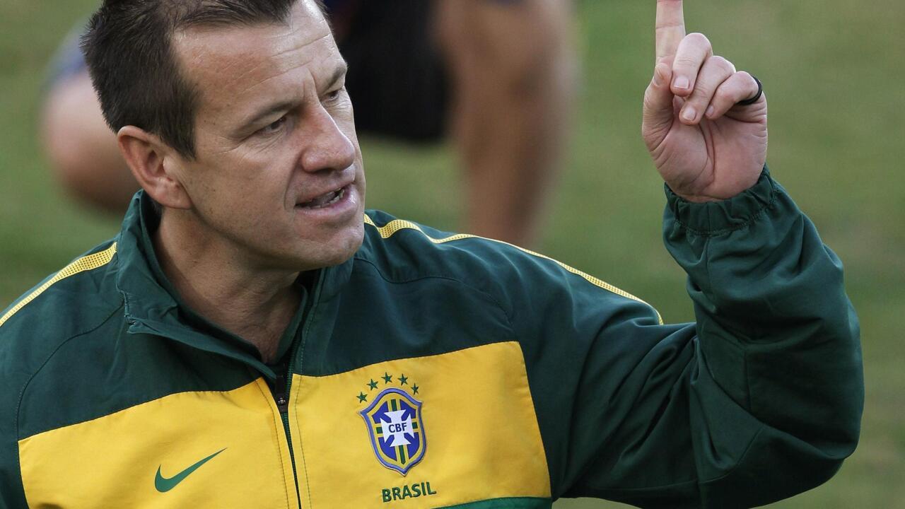 Dunga é mau sinal para quem esperava mudanças no futebol brasileiro ...