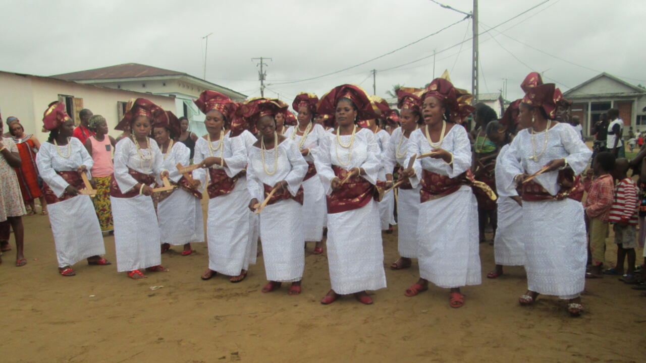 Cérémonies yoruba: à vos costumes ! - La vie ici