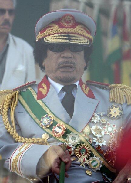 Kadafi, ¿gran padre de un nuevo régimen o emulación de Hitler?