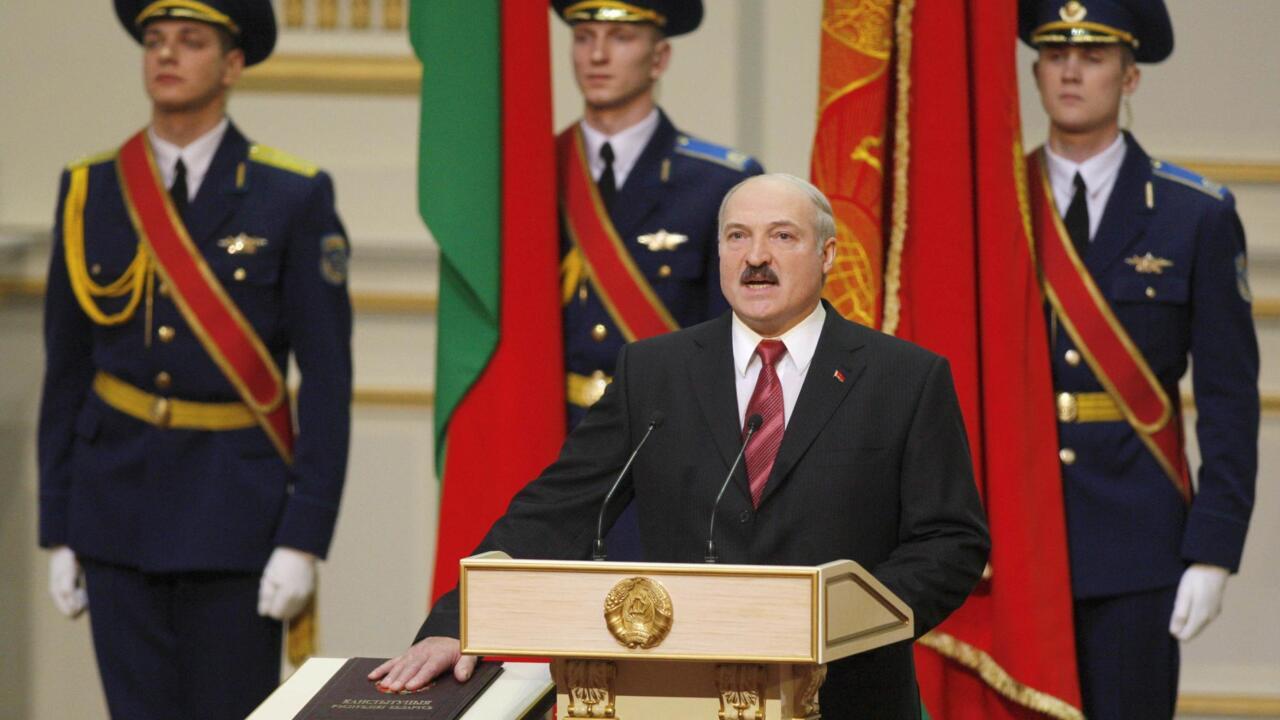 Biélorussie: Alexandre Loukachenko investi président pour un quatrième ...