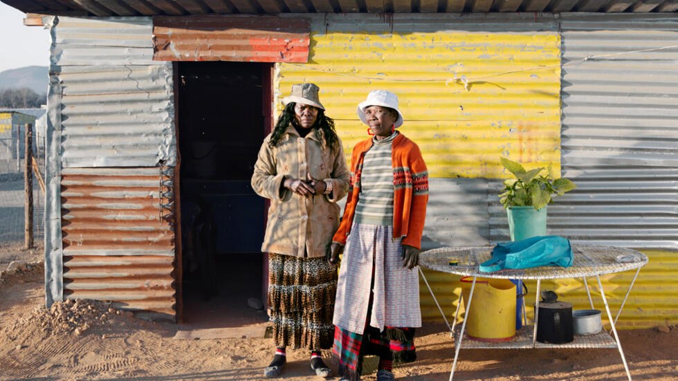 Arles: le photographe Philippe Chancel alerte sur les ravages ...