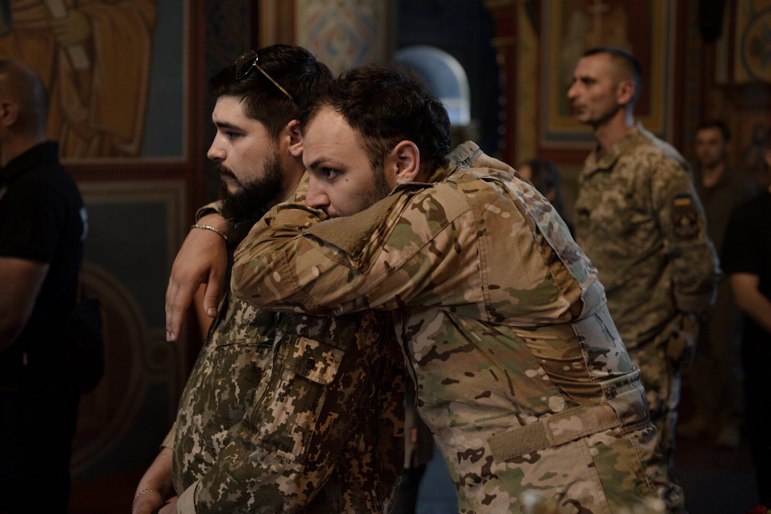 Ukraine bids farewell to airforce ace of 'Ghosts of Kyiv' fame