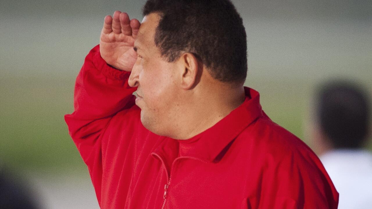 Chavez arrives in Cuba for cancer treatment