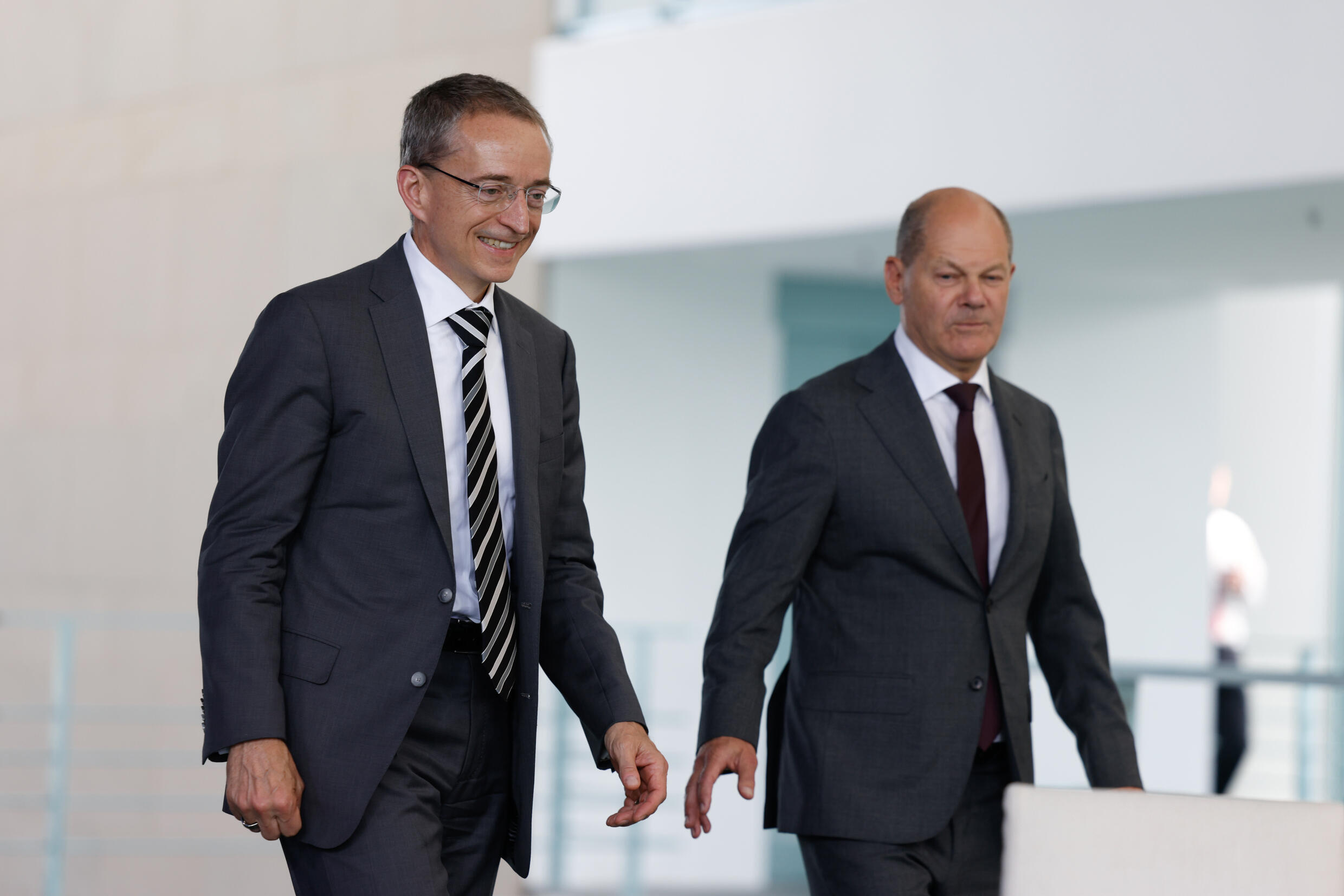 Berlin, Intel strike controversial chip plant subsidy deal